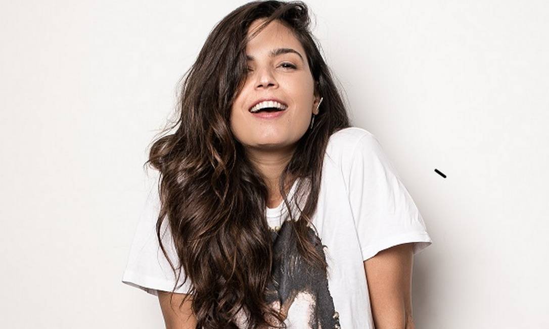 Biografia de Emanuelle Araújo – Biografia Resumida