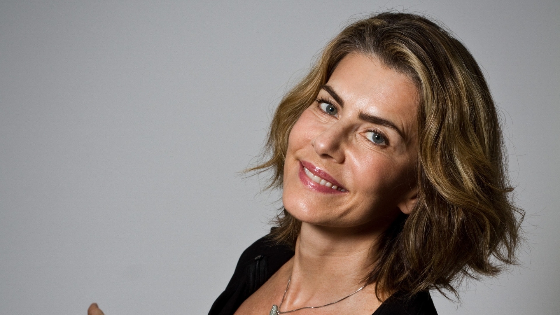 Biografia de Maitê Proença – Saiba Tudo Sobre a Vida da Atriz | 2025