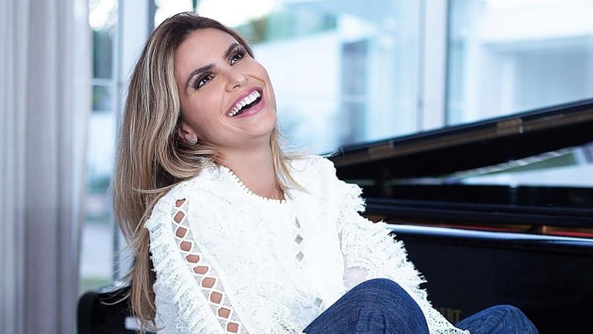 Biografia de Aline Barros – Biografia Resumida
